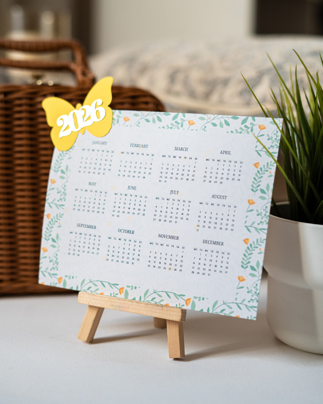 2026 Desk Calendar with Wooden Stand – Minimal Floral Tabletop Calendar ...